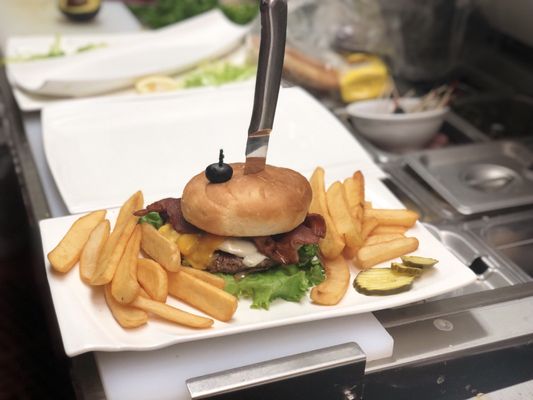 THE BIG ELK - 80 Photos & 71 Reviews - 707 East Washington St, Sequim ...