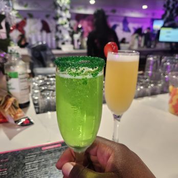 MADRES BRUNCH - Updated November 2025 - 1318 Photos & 499 Reviews ...