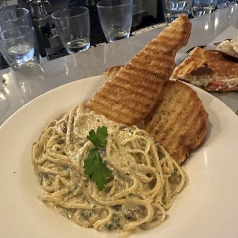 DANIELA - Updated July 2025 - 413 Photos & 199 Reviews - 387 Forest Ave ...