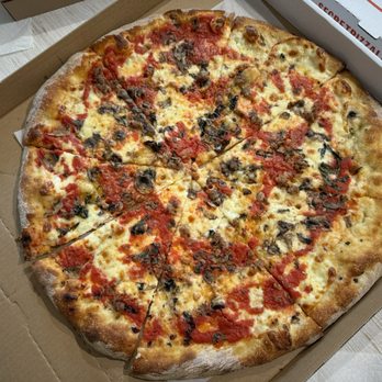 SECRET PIZZA - Updated April 2025 - 117 Photos & 67 Reviews - 3501 ...