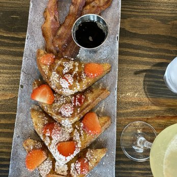 OFF THE CUFF - Updated December 2025 - 235 Photos & 72 Reviews - 2901 ...