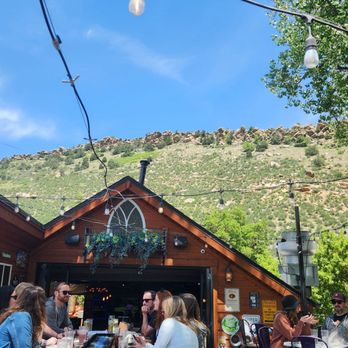 ROOFTOP TAVERN - Updated December 2025 - 196 Photos & 164 Reviews - 215 ...