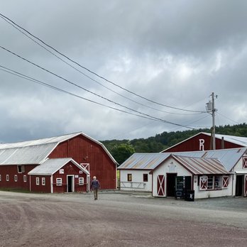 POND HILL RANCH - Updated December 2025 - 14 Photos & 10 Reviews - 1683 ...