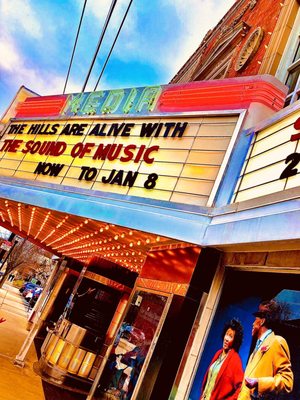 MEDIA THEATRE - Updated October 2025 - 44 Photos & 40 Reviews - 104 E ...