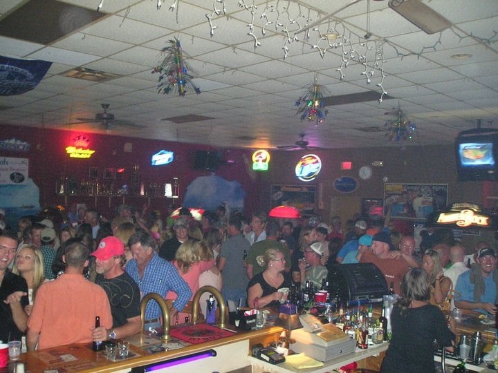 DUX LIQUORS AND DECOY LOUNGE - Updated May 2026 - 3332 Crawfordville ...