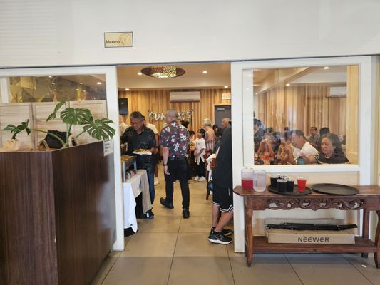 MAX’S RESTAURANT - WAIPAHU - Updated December 2025 - 1352 Photos & 490 ...