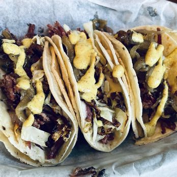 HOOLIGANS BAR AND BISTRO - Updated July 2025 - 37 Photos & 27 Reviews ...