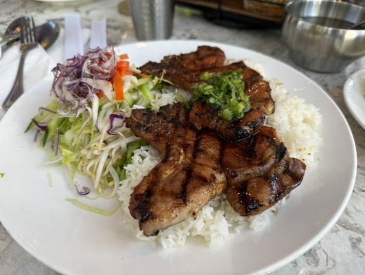 PHO 37 - Updated December 2025 - 100 Photos & 61 Reviews - 1578 Robson ...