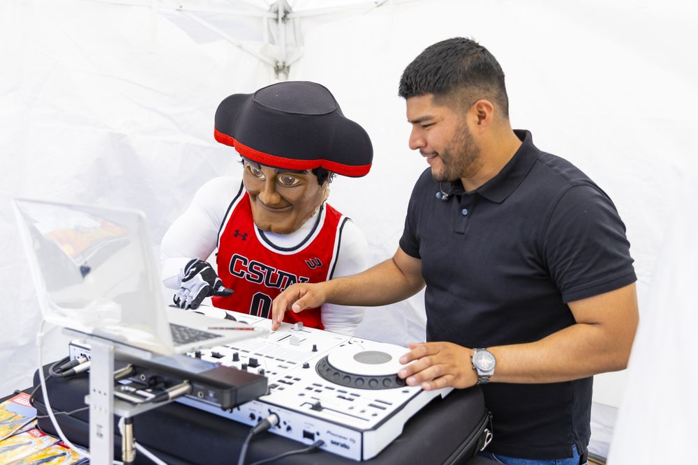 DJ CARLOS - Updated October 2025 - 35 Photos & 30 Reviews - Los Angeles ...