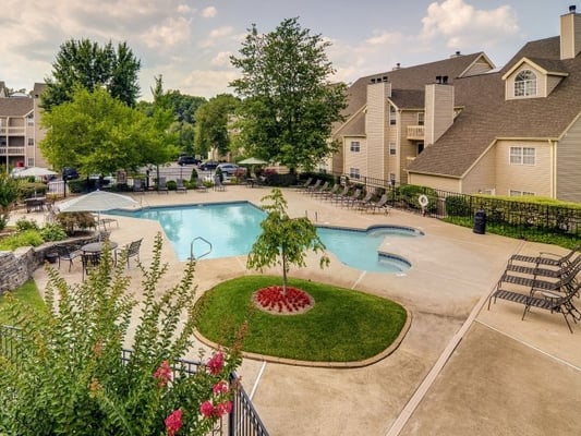 ALDEN APARTMENT HOMES - Updated July 2024 - 17 Photos - 5555 Hixson ...