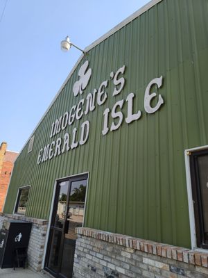 EMERALD ISLE - Updated November 2025 - 100 N Railroad St, Imogene, Iowa ...