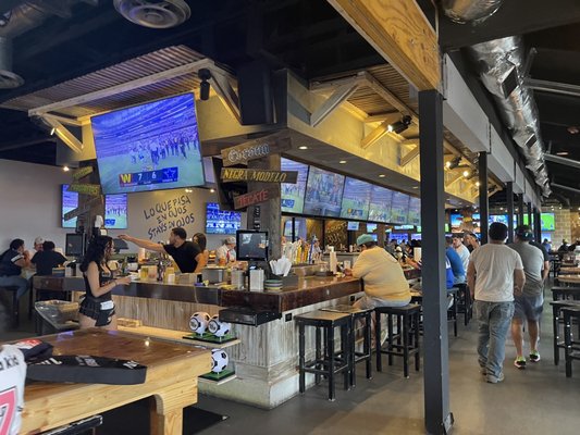 OJOS LOCOS SPORTS CANTINA - Updated December 2025 - 28 Photos & 36 ...