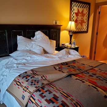 HOTEL PRAIRIE - Updated August 2025 - 30 Photos & 20 Reviews - 112 W ...