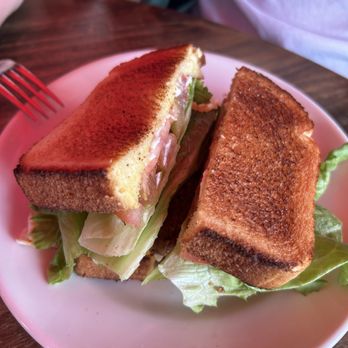 DK DINER - Updated October 2025 - 456 Photos & 489 Reviews - 1715 W 3rd ...