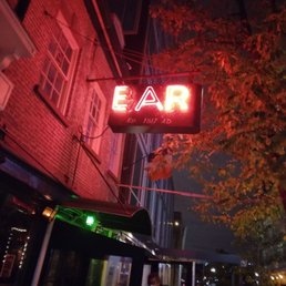 THE EAR INN - Updated May 2025 - 245 Photos & 461 Reviews - 326 Spring ...