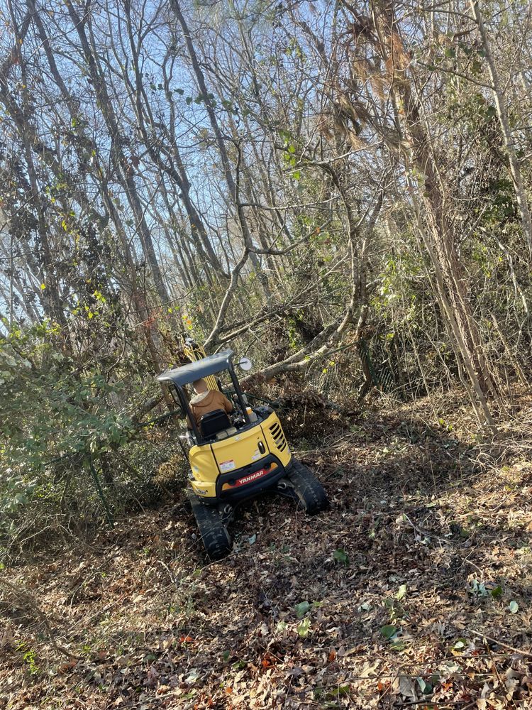 B & B UG TRASH AND DEBRIS REMOVAL - Updated December 2024 - 10 Photos ...