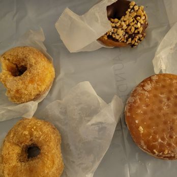 ROLLING PIN DONUTS - Updated January 2026 - 865 Photos & 974 Reviews ...