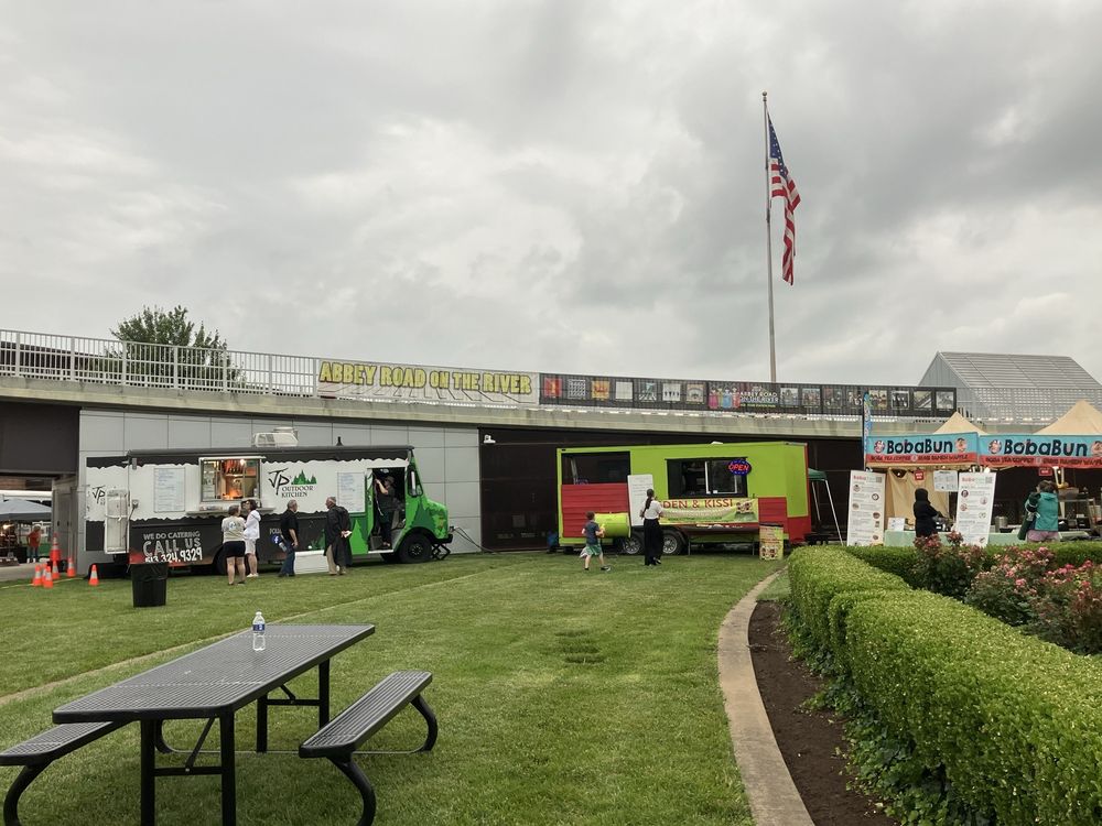 ELITE EXPERIENCE: ABBEY ROAD ON THE RIVER - Updated May 2024 - Big Four ...