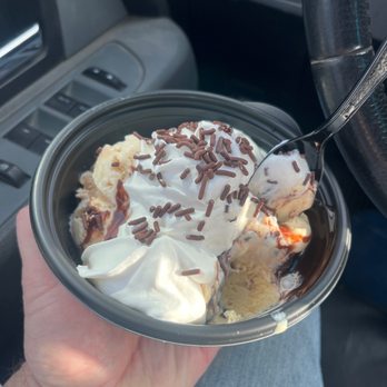 G D RITZY’S - Updated December 2025 - 22 Photos & 65 Reviews - 601 N ...