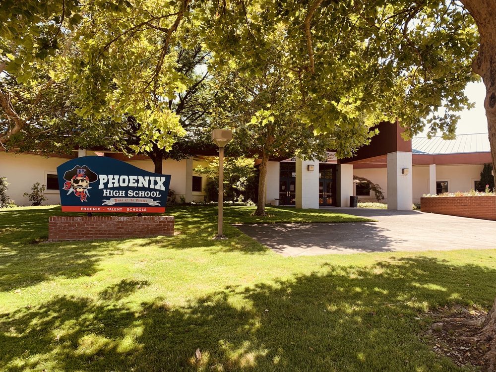 PHOENIX HIGH SCHOOL - 745 N Rose St, Phoenix, Oregon - Elementary ...