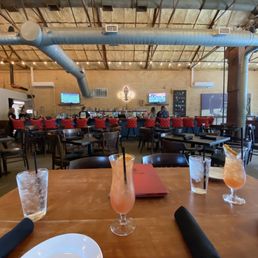 MUD BUGS A CAJUN JOINT - Updated December 2025 - 356 Photos & 342 ...