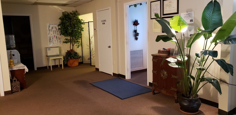 PINE TREE SPA - Updated October 2025 - 11 Photos - 9512 Lee Hwy ...