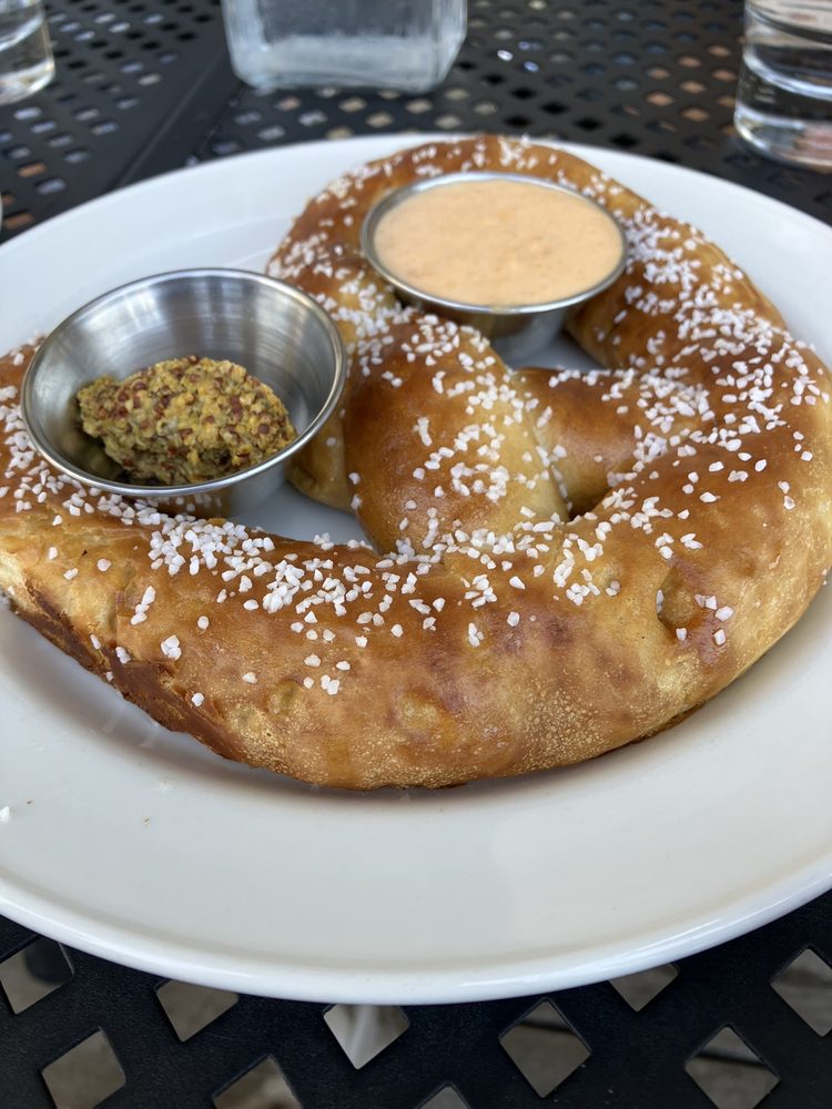 STAYMAKER AT JOURNEYMAN DISTILLERY - 351 Photos & 199 Reviews - 109 ...