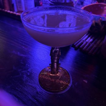 KAONA ROOM - Updated July 2024 - 39 Photos & 15 Reviews - 1600 NE 1st ...