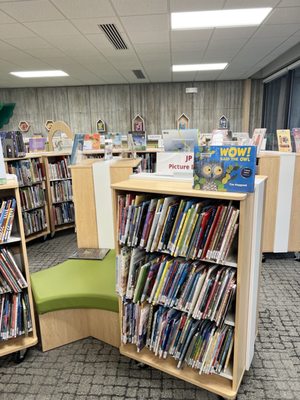 OAK RIDGE PUBLIC LIBRARY - Updated December 2025 - 30 Photos - 1401 Oak ...