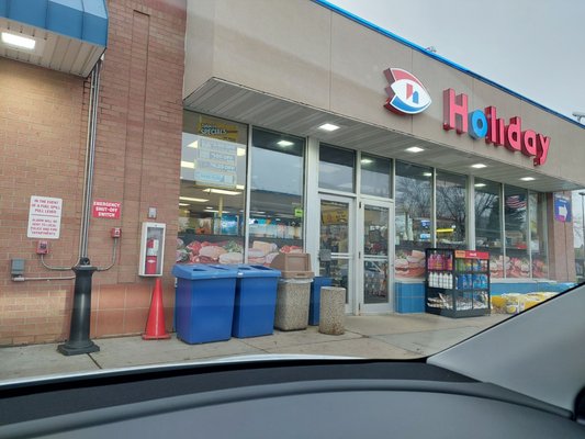HOLIDAY STATION & STORES - Updated October 2025 - 10 Photos - 2725 ...