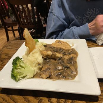 PUB 47 GRILL - HUNTLEY - Updated June 2025 - 104 Photos & 282 Reviews ...