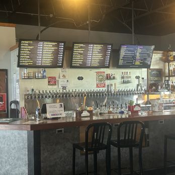 DK EFFECT - Updated December 2025 - 60 Photos & 45 Reviews - 1600 E 3rd ...