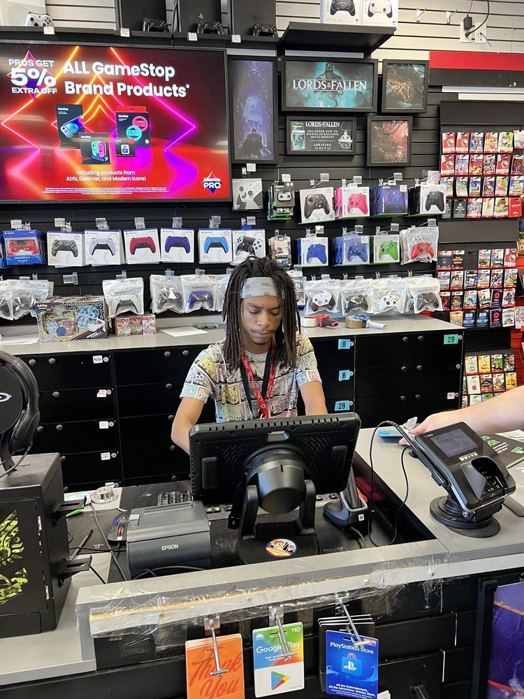 GAMESTOP - Updated January 2025 - 20 Photos & 29 Reviews - 3115 N ...
