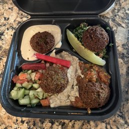 FALAFEL QUEEN - Updated January 2026 - 97 Photos & 154 Reviews - 5101 W ...
