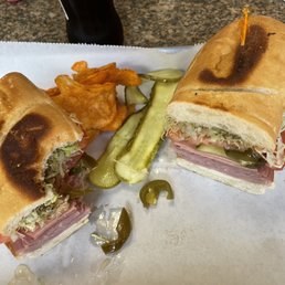 MAIZE N BLUE DELI - Updated July 2024 - 110 Photos & 177 Reviews - 1329 ...