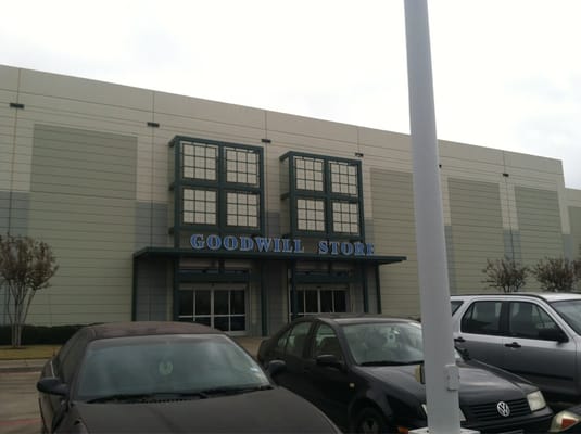 GOODWILL - DALLAS - Updated July 2024 - 10 Photos & 38 Reviews - 3020 N ...