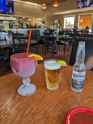 THE OTIS RESTAURANT | 17 Photos | 21902 E Wellesley Ave, Otis Orchards ...