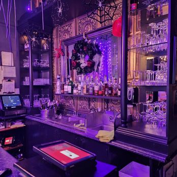 THE LAZY BALLERINA WINE BAR - Updated October 2025 - 30 Photos & 34 Reviews - 319 S Meridian ...