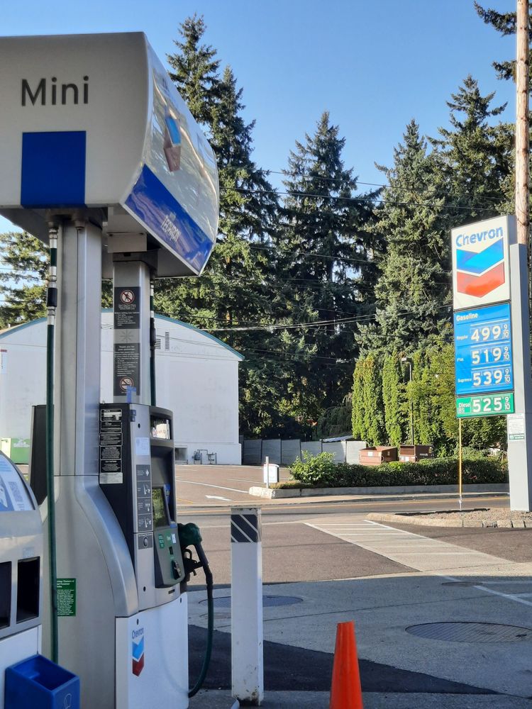 CHEVRON - Updated September 2024 - 4513 NE 102nd Ave, Portland, Oregon ...
