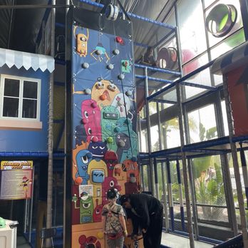 LOST WORLDS FUNTROPOLOUS - Updated October 2025 - 144 Photos & 188 ...