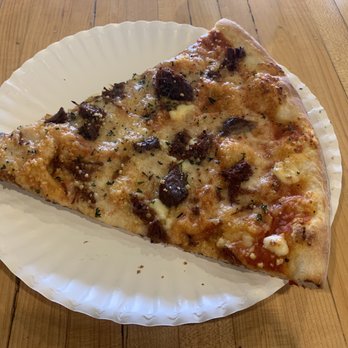 LUCKY SLICE PIZZA - LOGAN - Updated July 2025 - 104 Photos & 103 ...