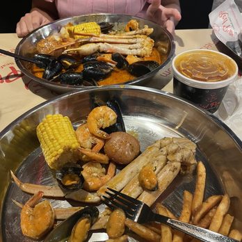 RED PIER CAJUN SEAFOOD & BAR - RIDGEWAY - Updated June 2024 - 125 ...
