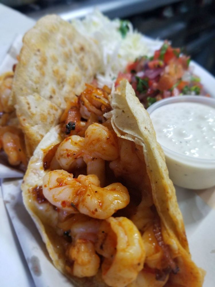 CLAMATOS LA 20 - 59 Photos & 20 Reviews - Blvd. de Las Americas 218 ...