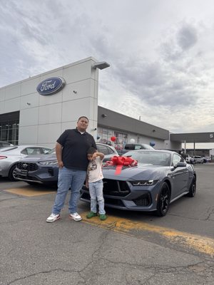 KEN GRODY FORD - Updated May 2025 - 126 Photos & 399 Reviews - 1121 W ...