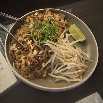 8 EAST - Updated April 2025 - 1775 Photos & 627 Reviews - 8 Fremont St ...