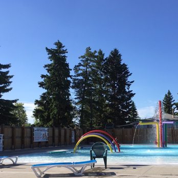 FRED BROADSTOCK POOL - Updated December 2025 - 16 Photos - 15720 105 ...