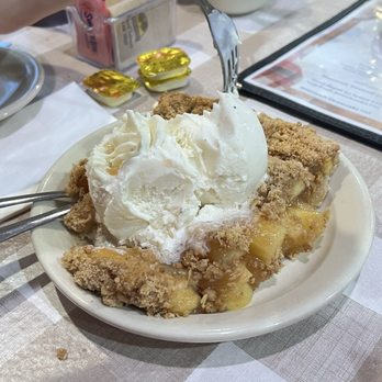 YODER’S RESTAURANT & AMISH VILLAGE - Updated April 2025 - 1499 Photos ...