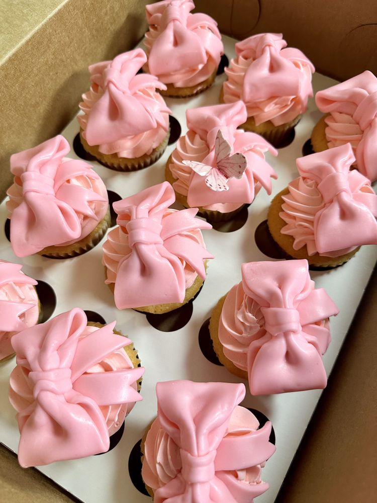 ICED - Updated August 2024 - 427 Photos & 14 Reviews - 4131 N Rockwell ...