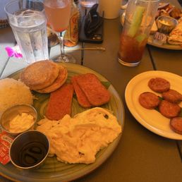 CASTAWAY CAFE - Updated December 2025 - 1216 Photos & 1315 Reviews - 45 ...