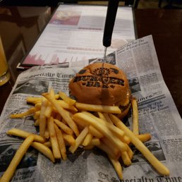 DETROIT BURGER BAR - Updated December 2025 - 151 Photos & 154 Reviews ...